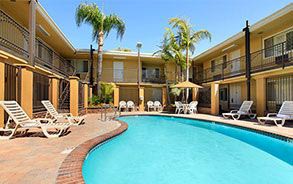 Anaheim, CA Hotel - Del Sol Inn Across from Disneyland